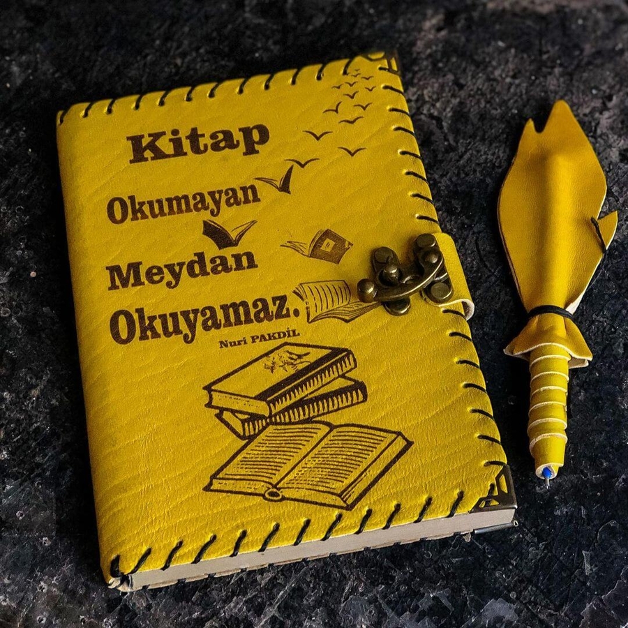 Kitap Okumayan Meydan Okuyamaz Deri Defter - Hediye Seç